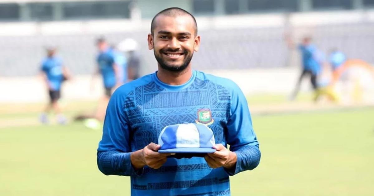 বর্ষসেরা ওয়ানডে দলের ক্যাপ পেলেন মিরাজ