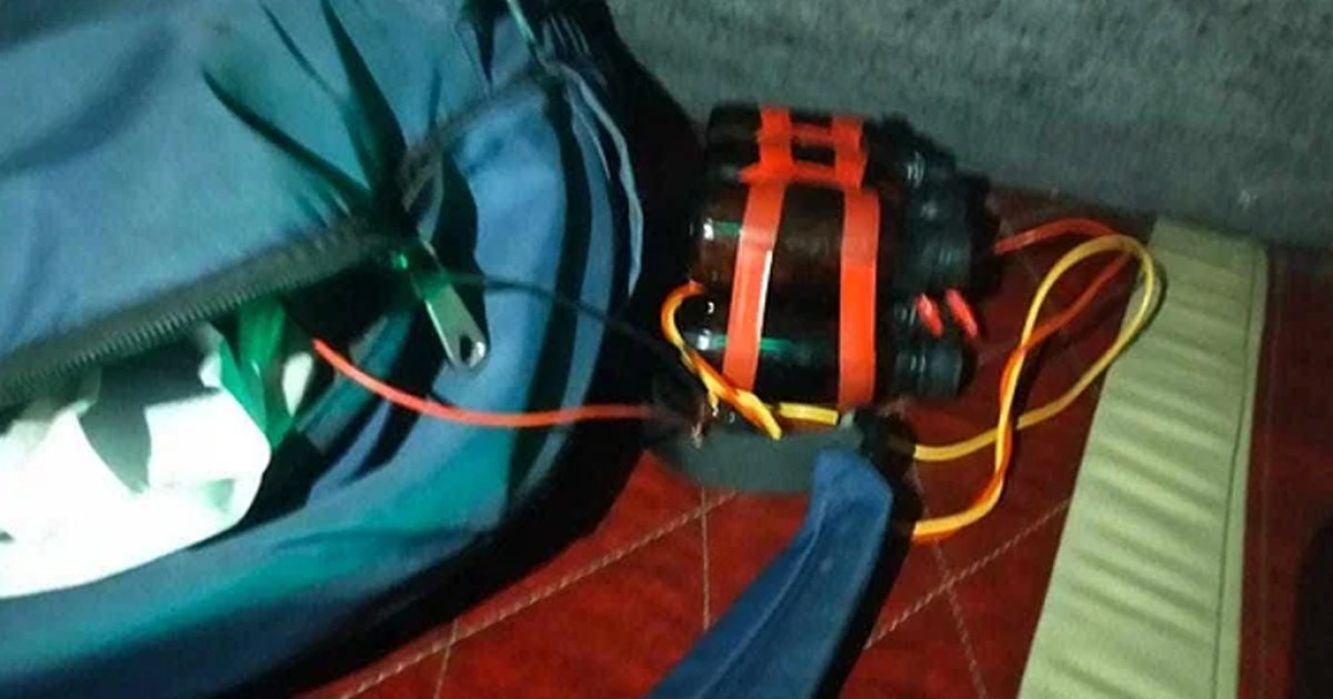 নারায়ণগঞ্জে যাত্রীবাহী বাস থেকে ‘টাইম বোমা’ উদ্ধার