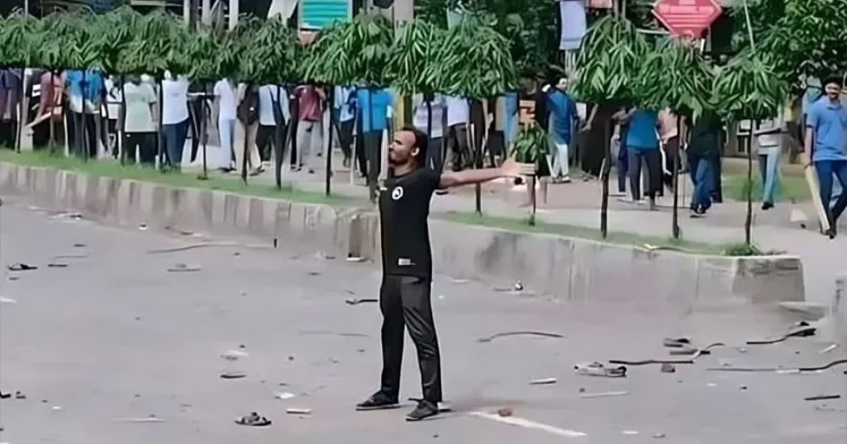 নবম শ্রেণির বার্ষিক পরীক্ষার নমুনা প্রশ্নে রংপুরের আবু সাঈদ